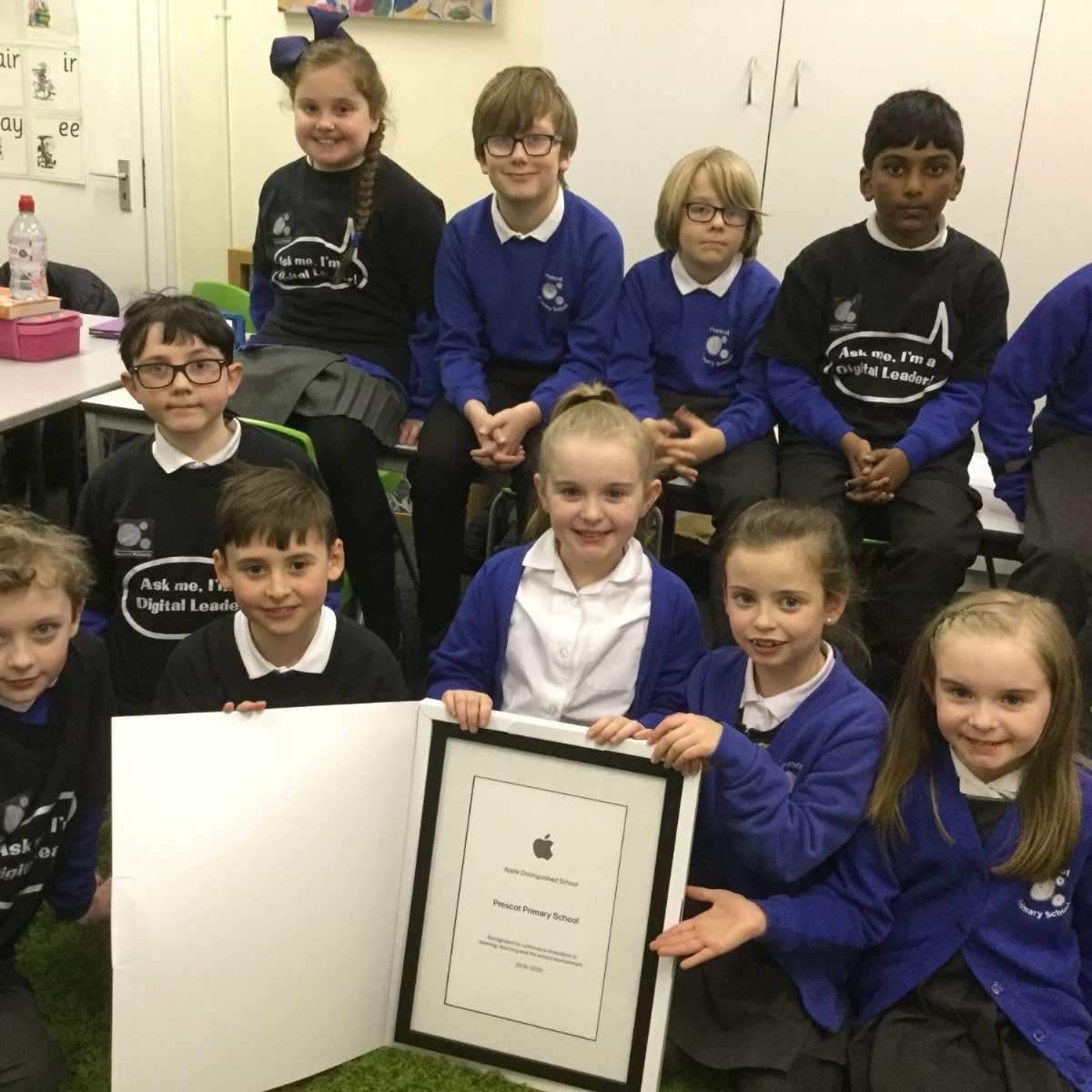 Prescot Primary and Nursery School - Apple Award!